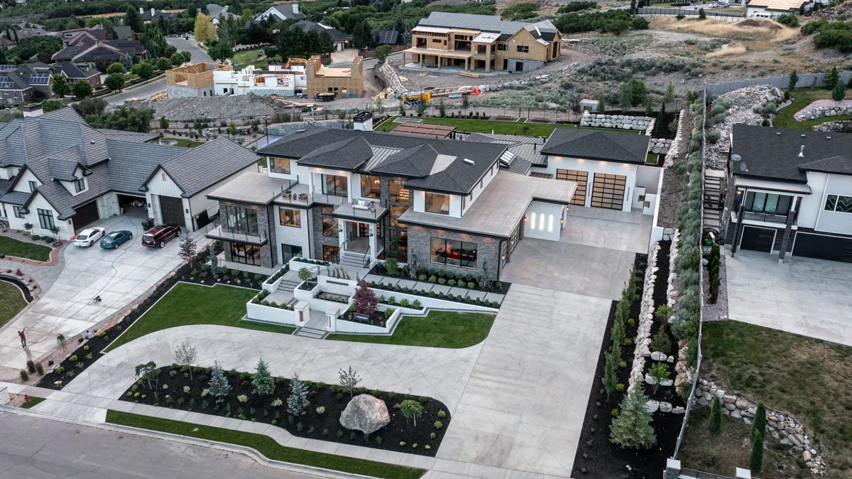 Alpine Horizon Custom Home | Raykon Construction