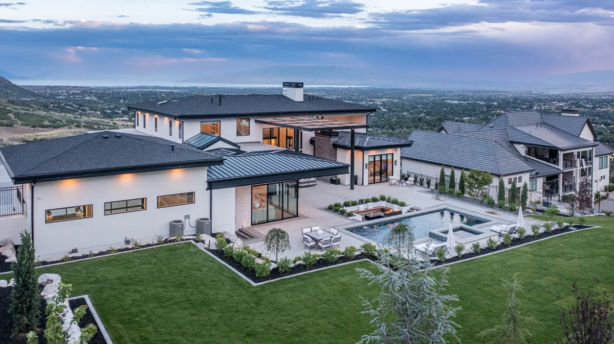 Alpine Horizon Custom Home | Raykon Construction