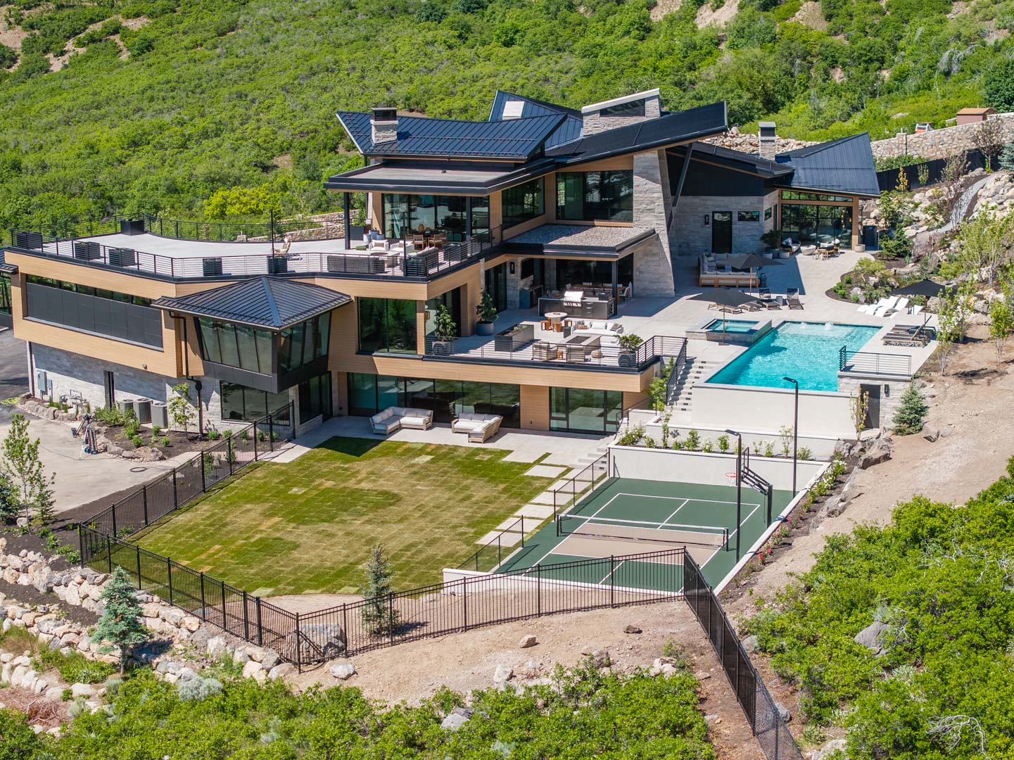 Evergreen Summit | 2025 Parade Home | Raykon Construction