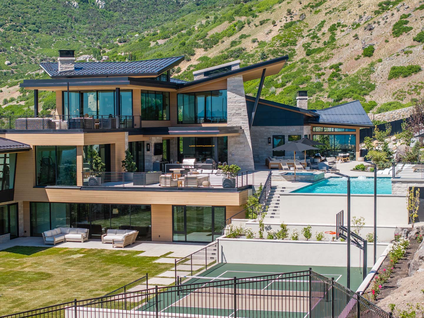 Evergreen Summit | 2025 Parade Home | Raykon Construction