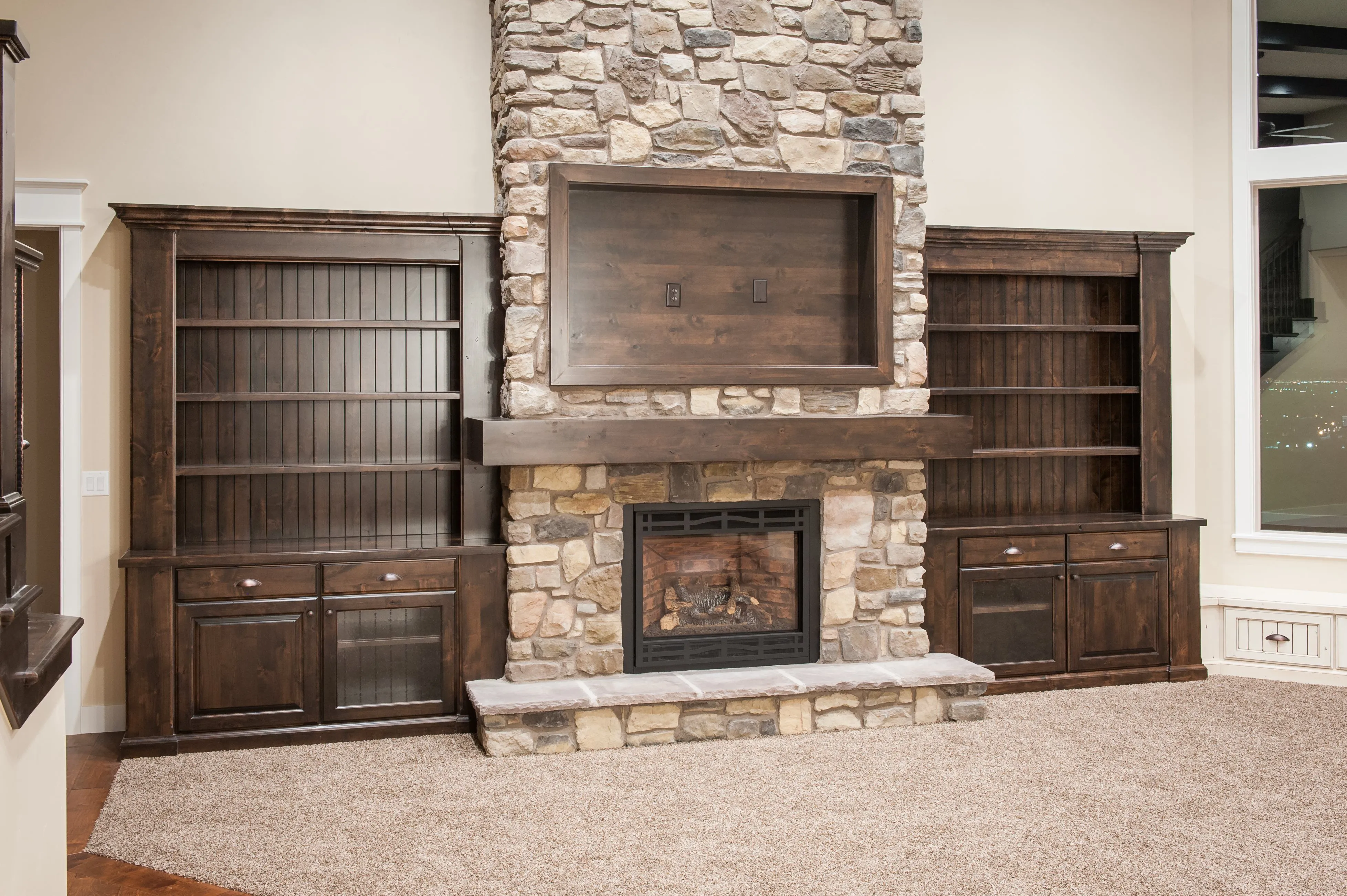 Custom Great Room Designs | Raykon Construction