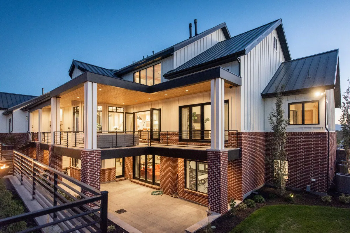 Stoney Brook Custom Home | Raykon Construction